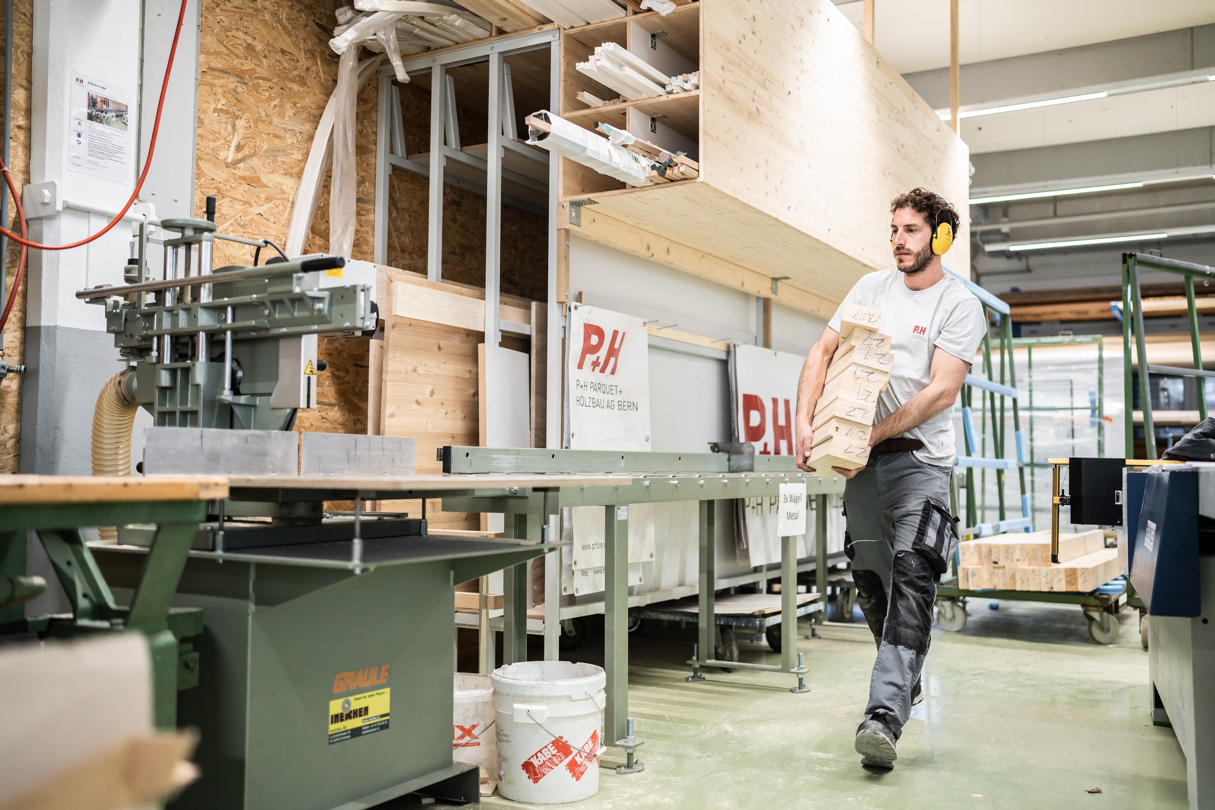 Borm : P+H Parquet Holzbau